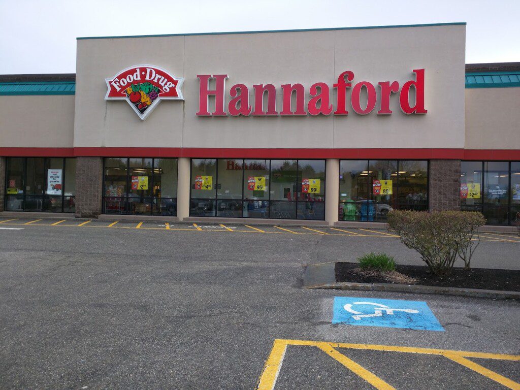 Hannaford Grocery Store - StayBirdy